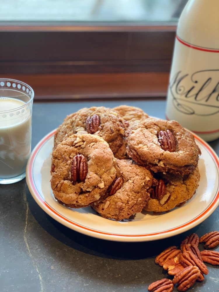 Irresistible Brown Butter Pecan Cookies for Your Sweet Tooth - Pine ...